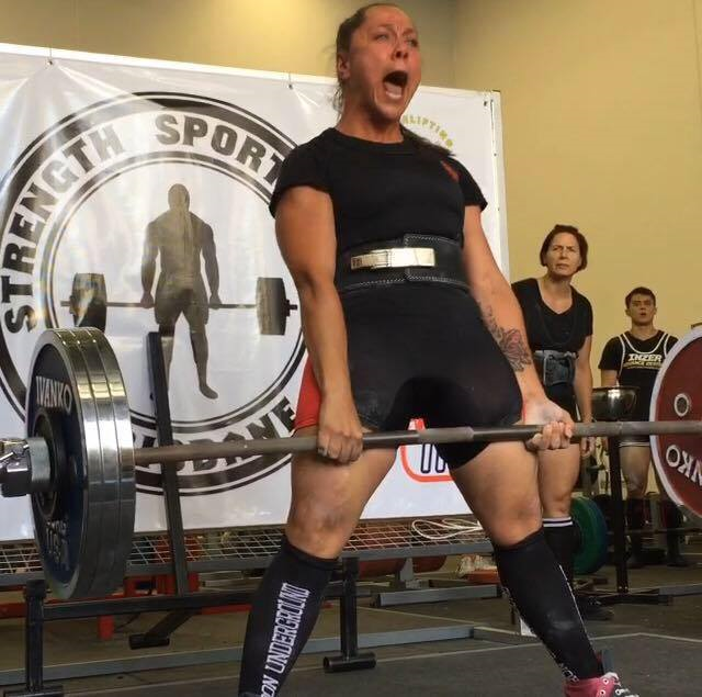 Blog Athletes Sarah Petchell - CrossFit Opens Doors